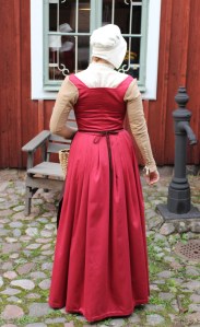 Medieval Sleeves as Outerwear – Fashion Through Herstory