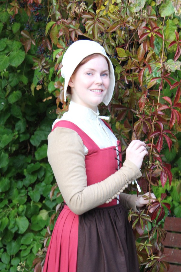 Medieval Sleeves as Outerwear – Fashion Through Herstory