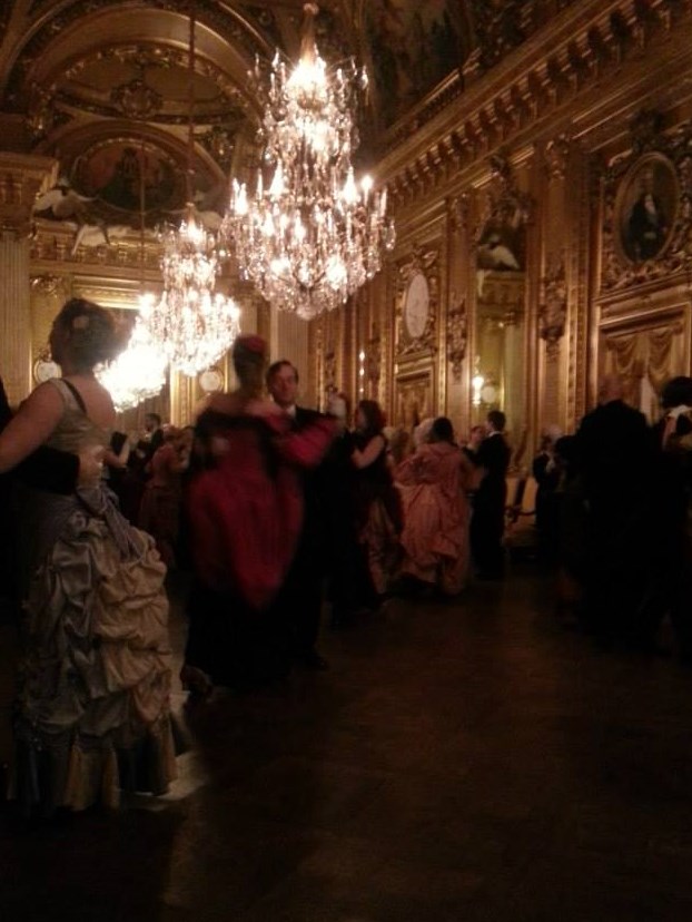 A Night at the Opera 1880s style – Fashion Through Herstory