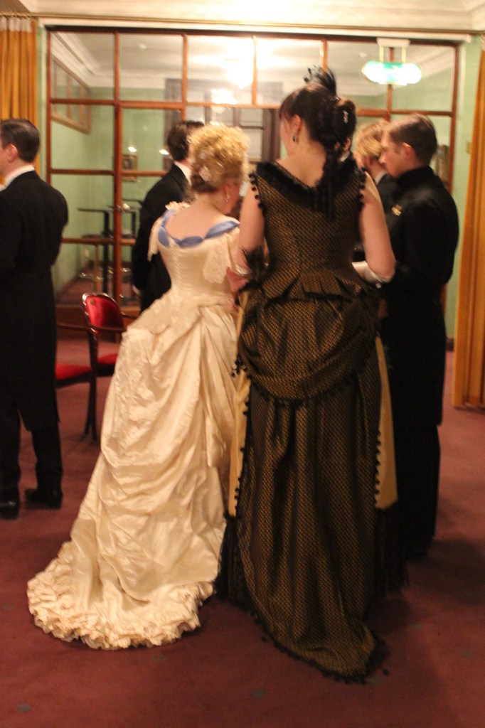 A Night at the Opera 1880s style – Fashion Through Herstory