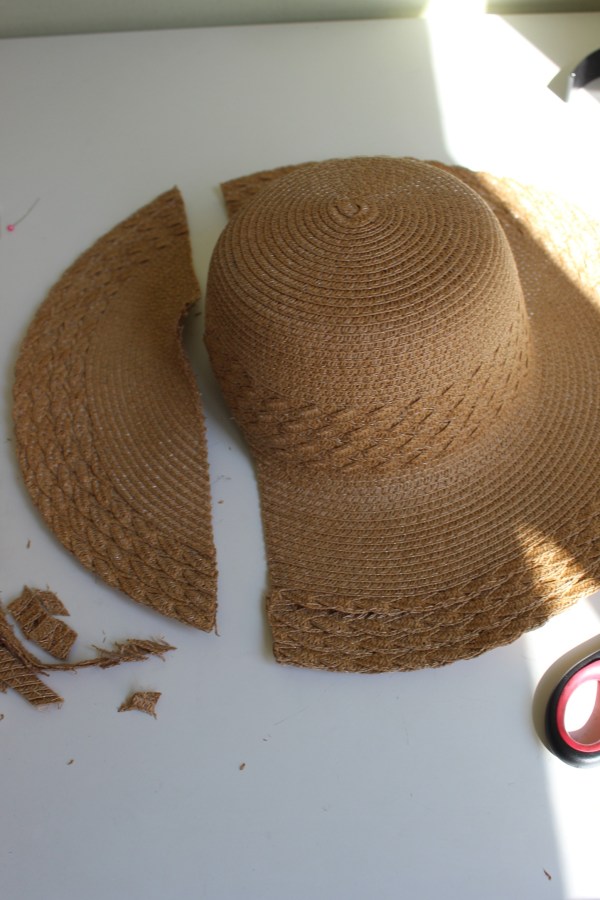 Bonnets and a Bergeré – Fashion Through Herstory