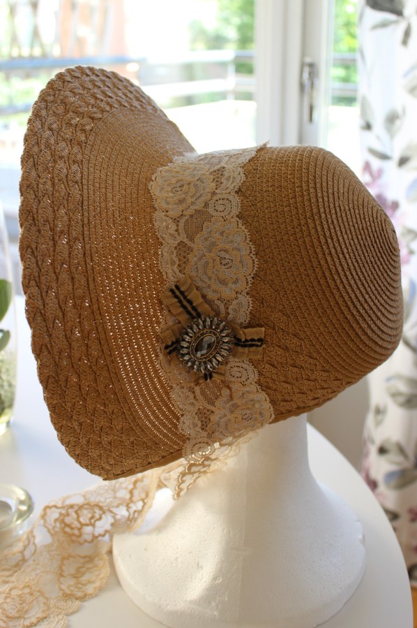 Bonnets and a Bergeré – Fashion Through Herstory