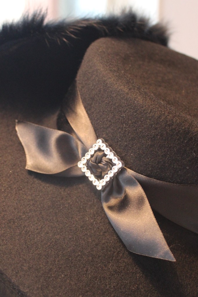 Gentle(wo)mans 18th century Riding Hat – Fashion Through Herstory