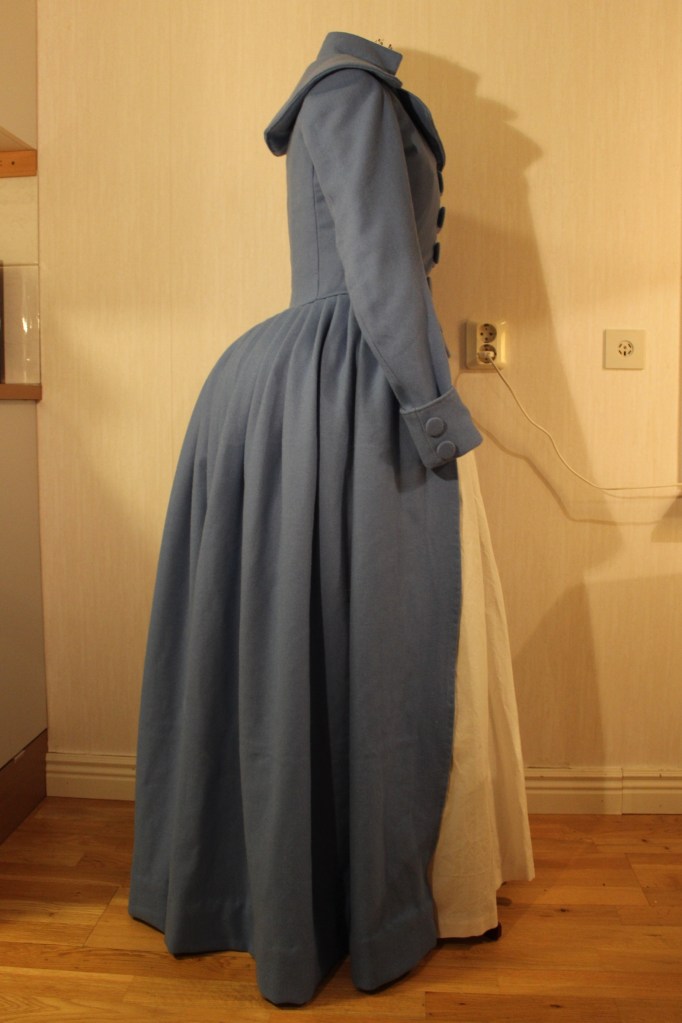 A Blue 18th century Redingote (part 2) – Fashion Through Herstory