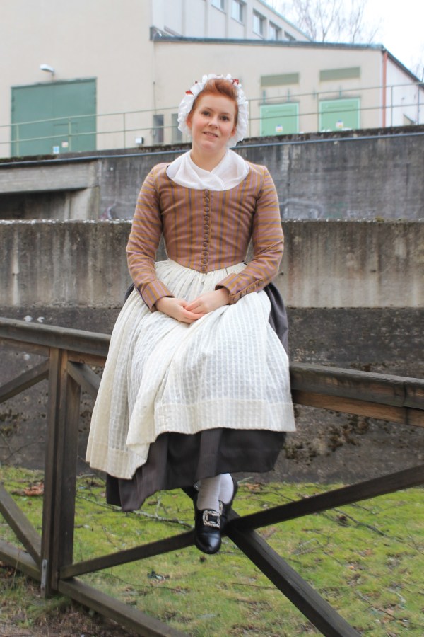 Tavern Wench/Maid – photoshoot – Fashion Through Herstory