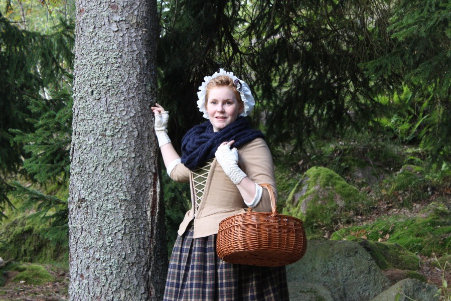 Outlander Photoshoot – Fashion Through Herstory