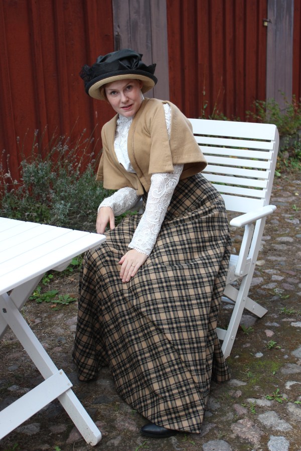 1900s Autumn Suit – Photoshoot – Fashion Through Herstory