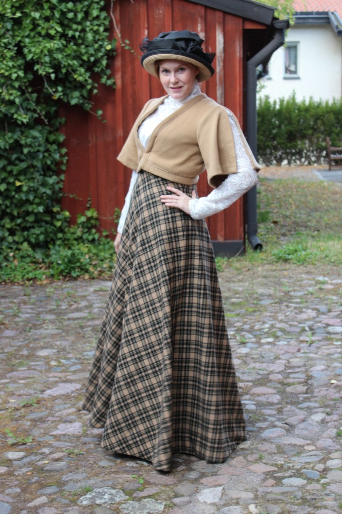 1900s Autumn Suit – Photoshoot – Fashion Through Herstory