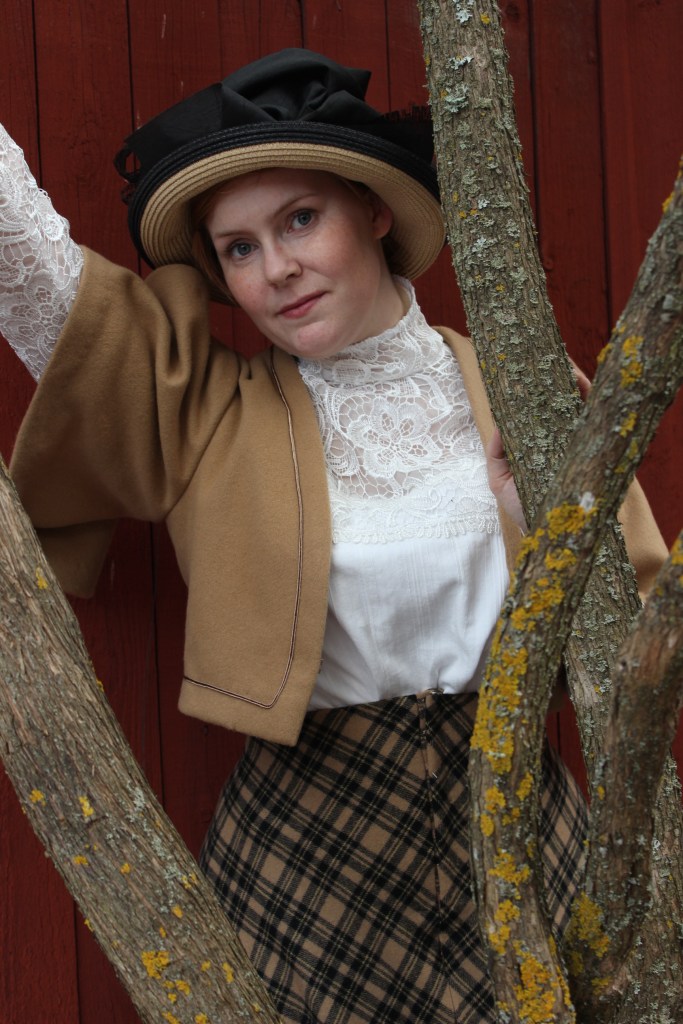 1900s Autumn Suit – Photoshoot – Fashion Through Herstory