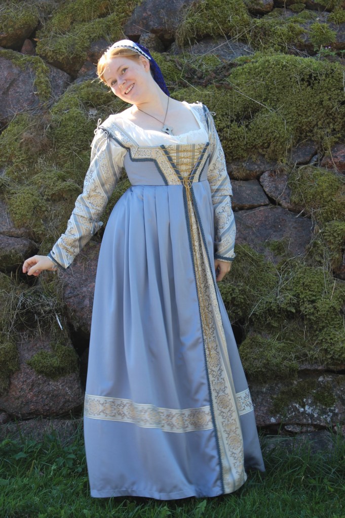 1490s Italian Gown – Fashion Through Herstory