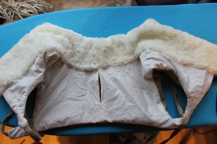 Elizabeth I – Construction Part 2 – Partlet – Fashion Through Herstory