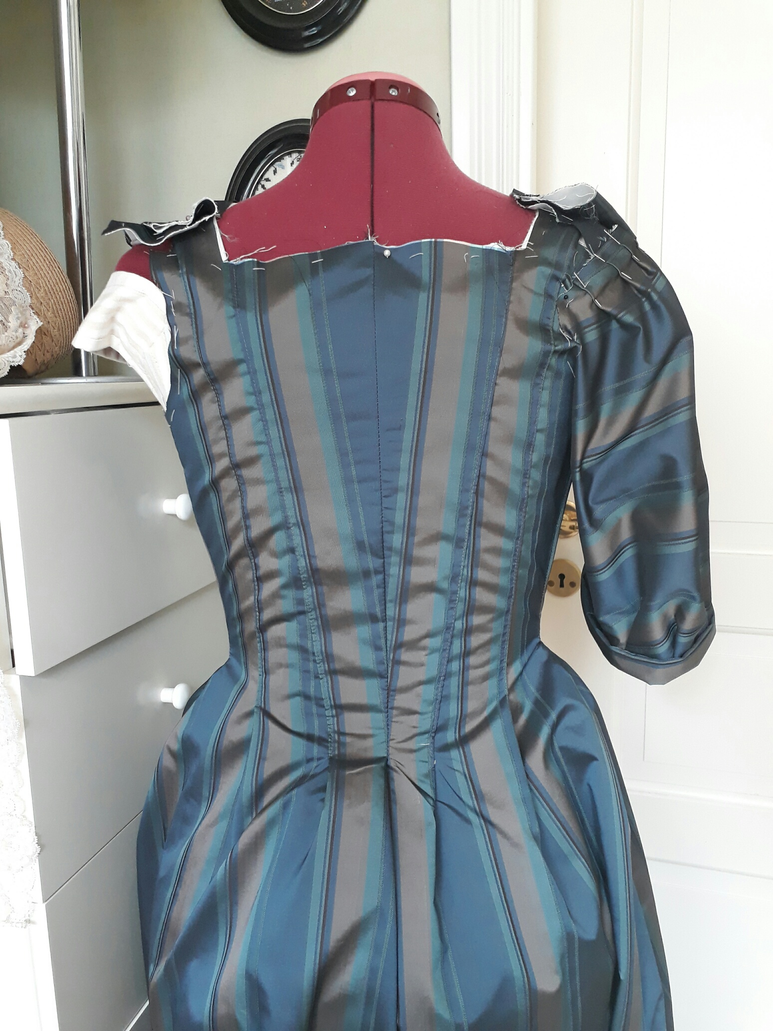 1690s Mantua fit for Versailles?(HSM 9/2017) – Construction part 2 ...